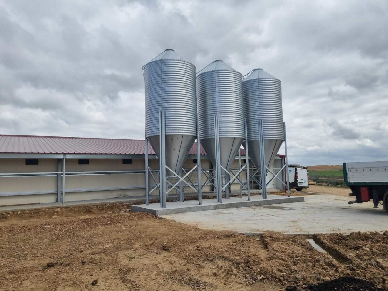 Farm silos with central outlet - Silos Spain